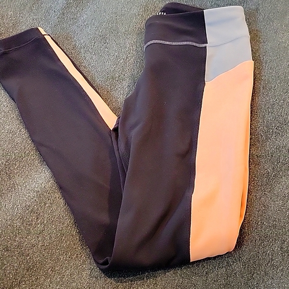 Athleta | Bottoms | Athleta Color Block Leggings | Poshmark